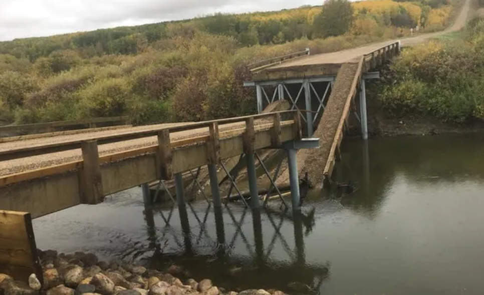 Engineer faces hearing over Canadian bridge that collapsed hours after ...