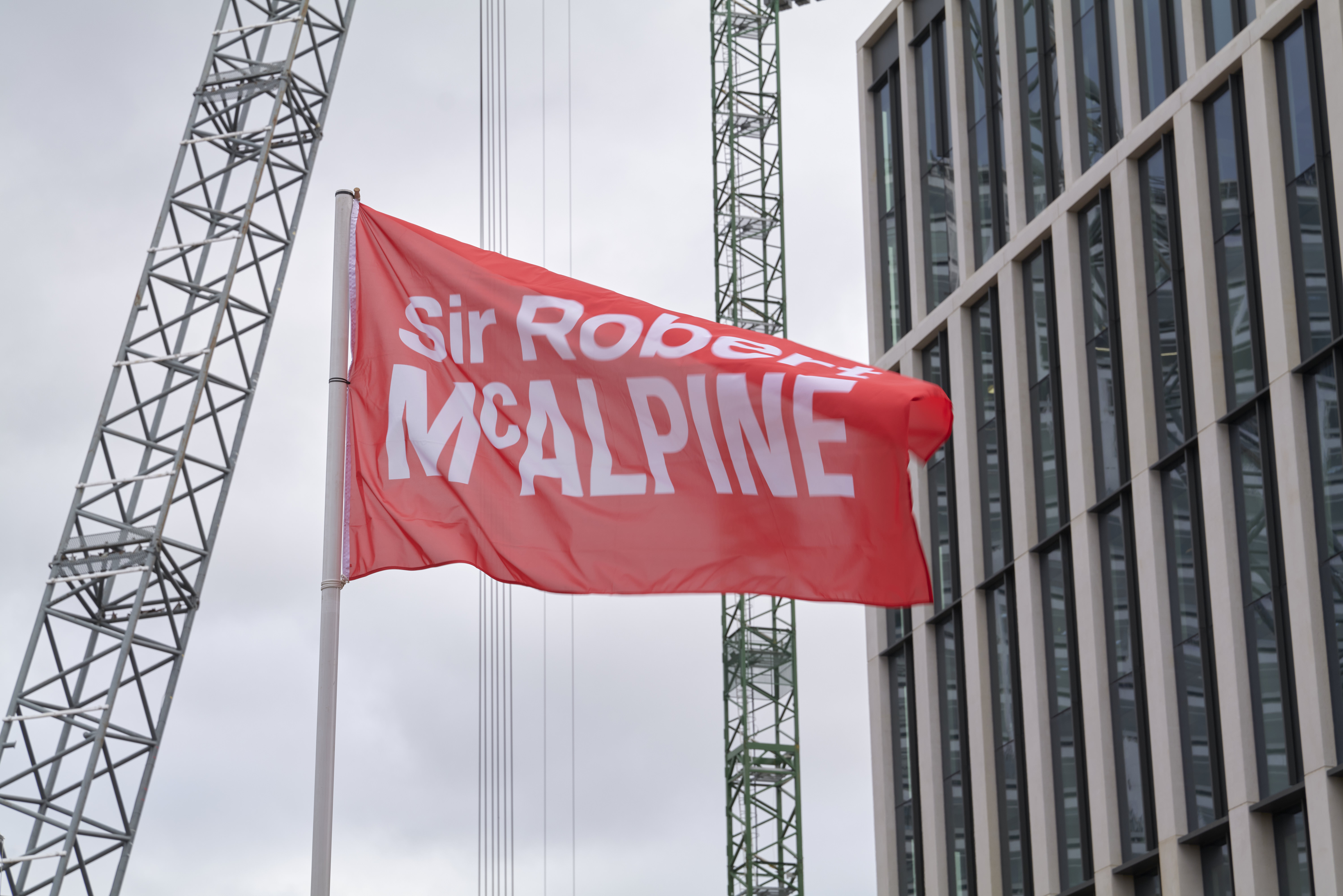 Sir Robert McAlpine expected to cut up to 60 jobs as it opts for new ...