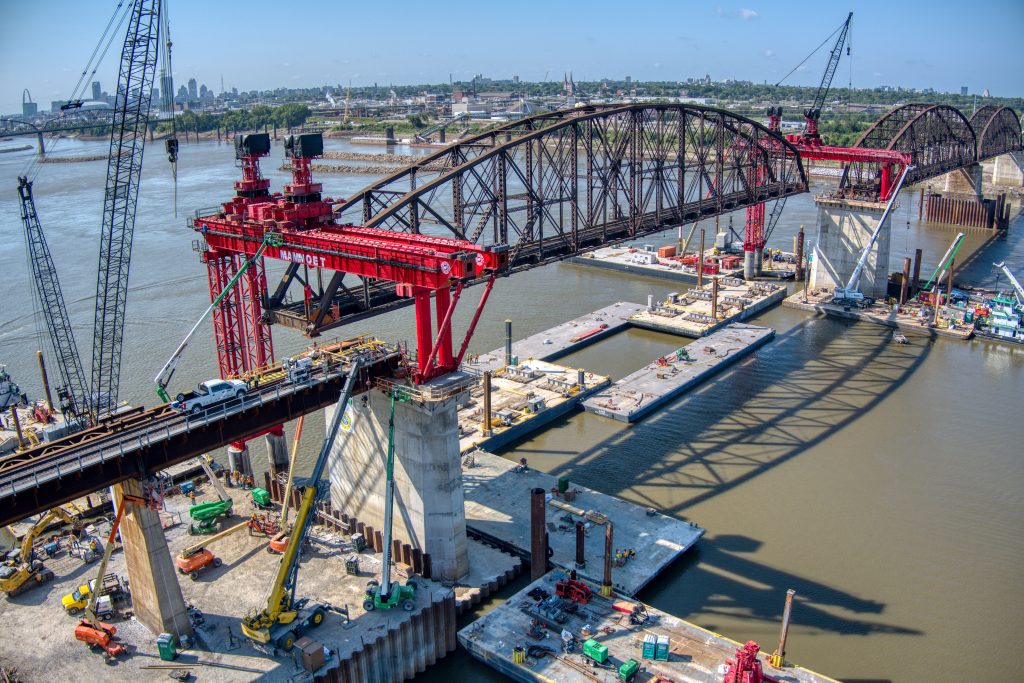 Refurbishment of oldest rail structure over Mississippi River completed ...