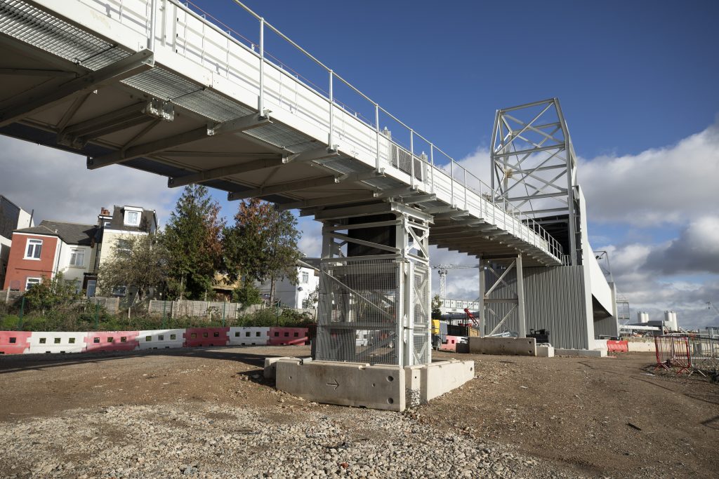 HS2 spoil conveyor network begins operation at Old Oak Common | New ...