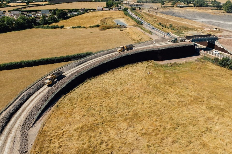 Temporary bridge removed on National Highways' A303 upgrade | New Civil ...