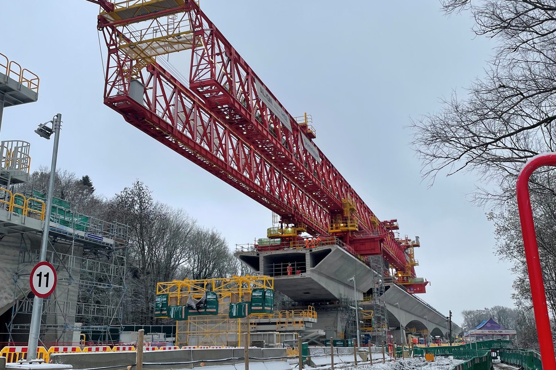 HS2 | Construction progresses on record-breaking Colne Valley Viaduct ...