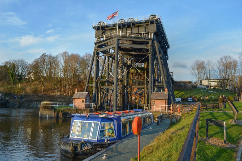 Historic Anderton Boat Lift handed Lottery-funded restoration boost ...