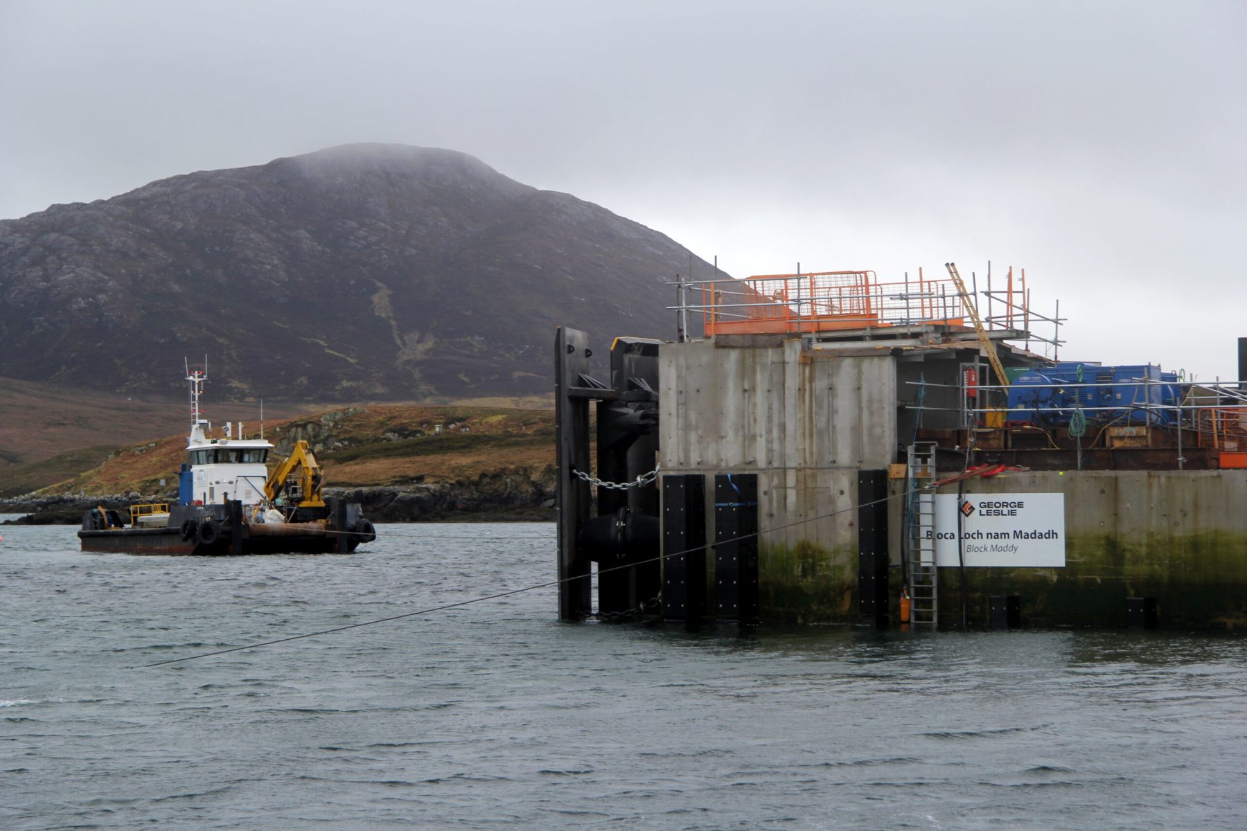 3,200t caisson fitted to Scottish pier as part of upgrade work | New ...