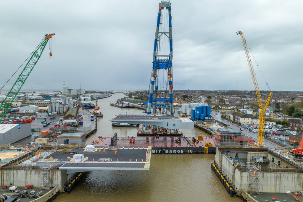 Bascule leaves installed for Great Yarmouth’s new £121M bridge | New ...