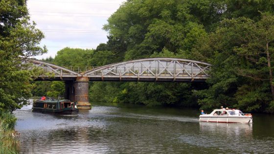 Nuneham Viaduct ‘safety concerns’ lead to Oxfordshire rail line closure ...