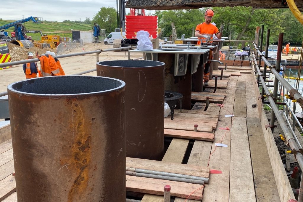 Network Rail's Nuneham Viaduct repairs progress to piling stage | New ...