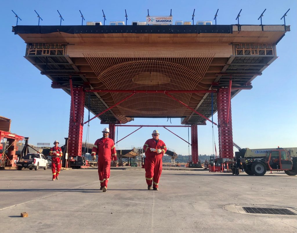 How Portland Airport’s new modular roof was assembled and installed ...