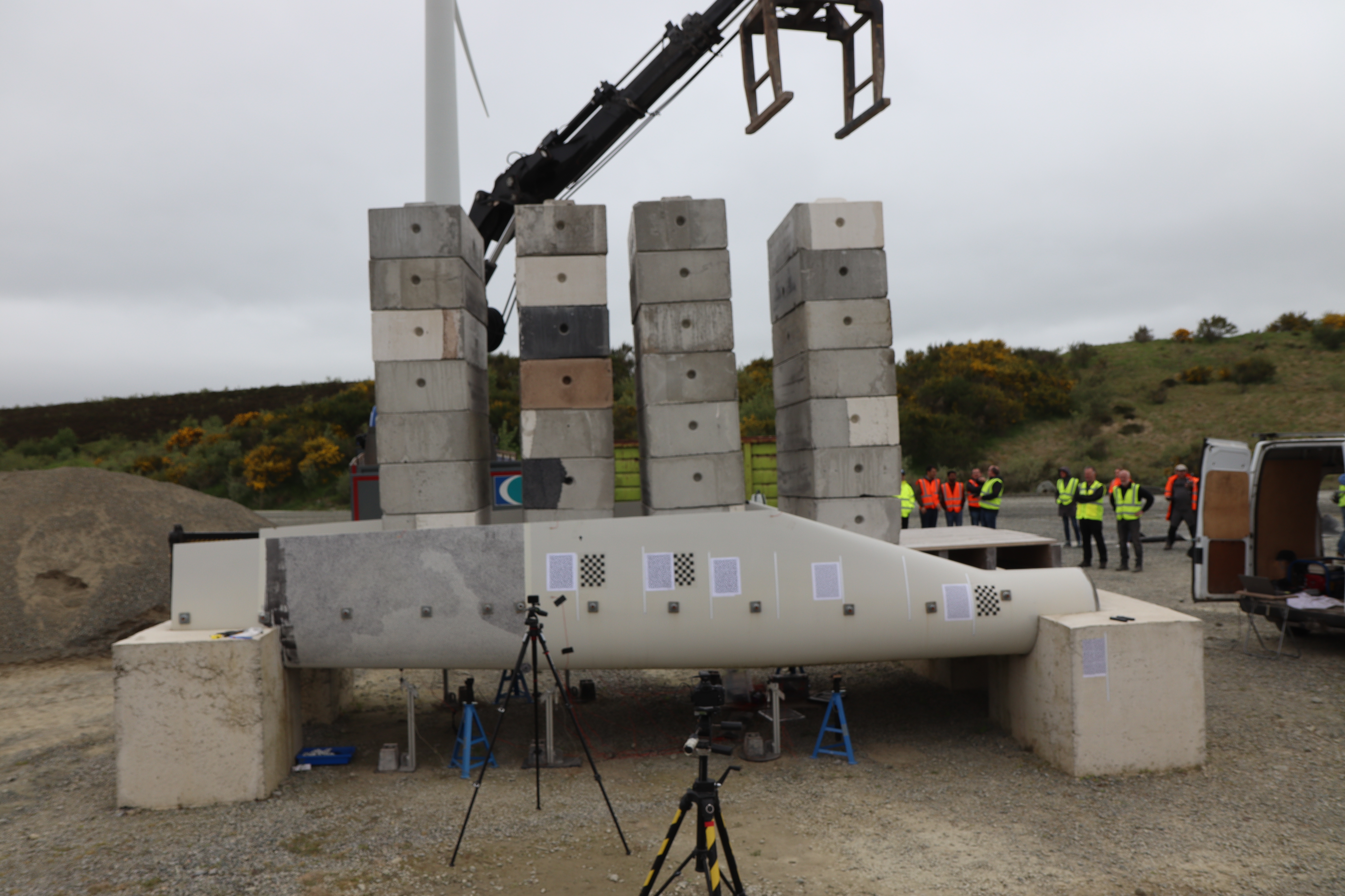 Researchers repurpose wind turbine blades as footbridge structure ...