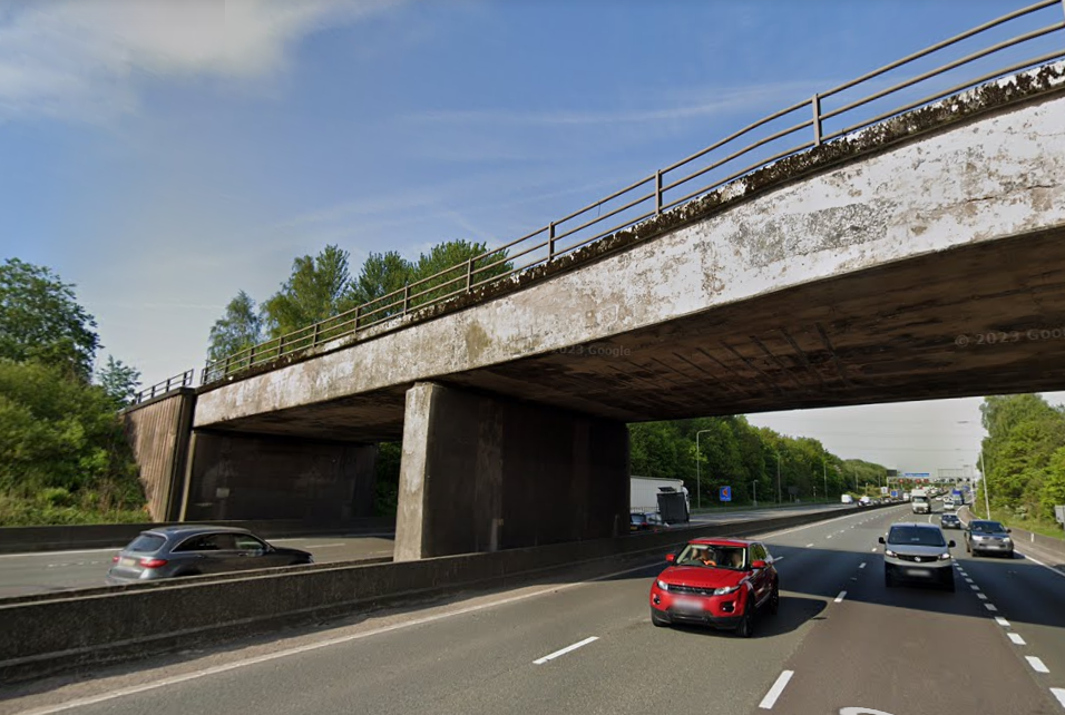 Network Rail submits plans to demolish and rebuild rail bridge over M62 ...