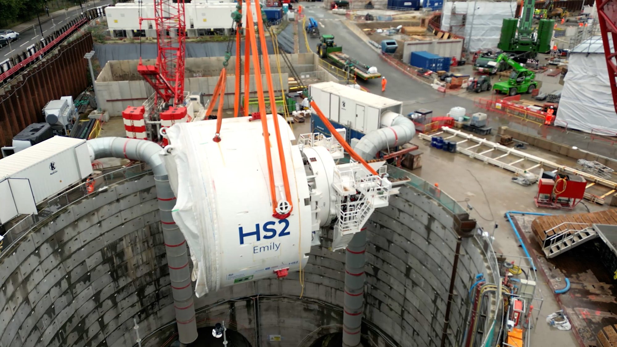 HS2 | TBMs lowered into Ealing shaft ahead of next London tunnelling ...