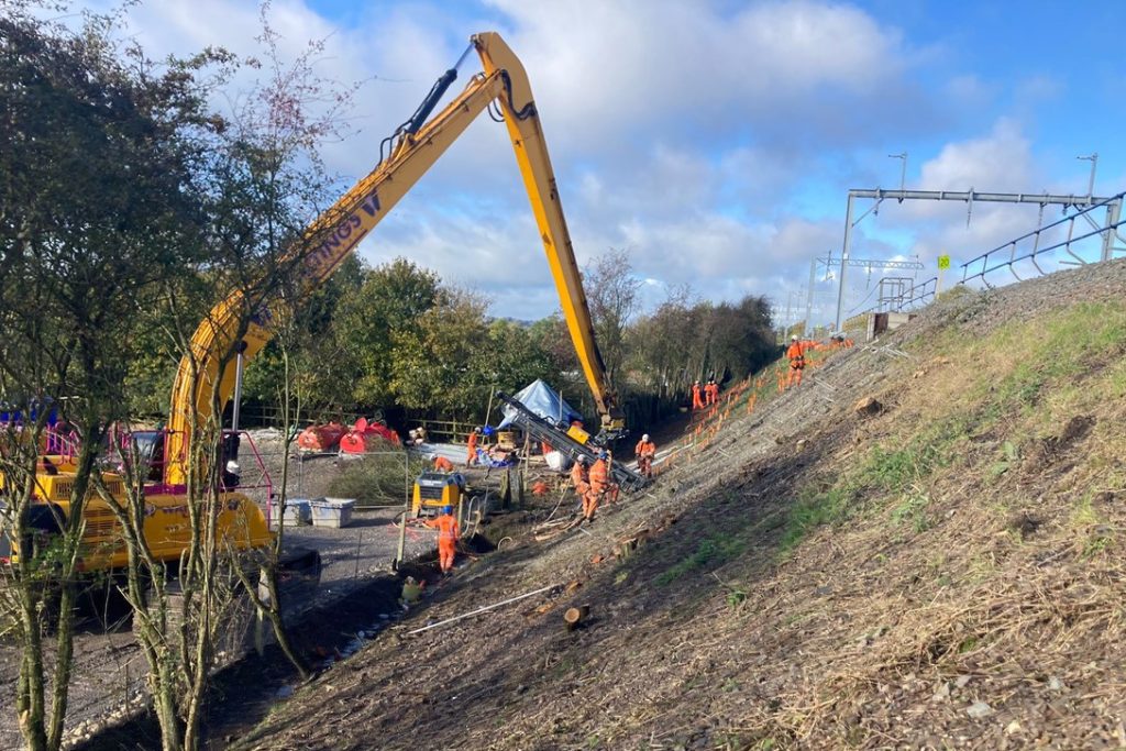 Network Rail's urgent repairs to East Midlands embankment to continue ...