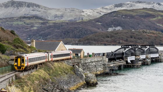 Barmouth Viaduct officially reopened to rail services after four-year ...