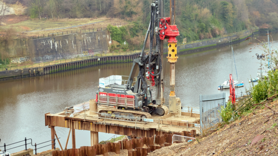 Bespoke cantilever frame used for piling on Sunderland’s new Wear ...