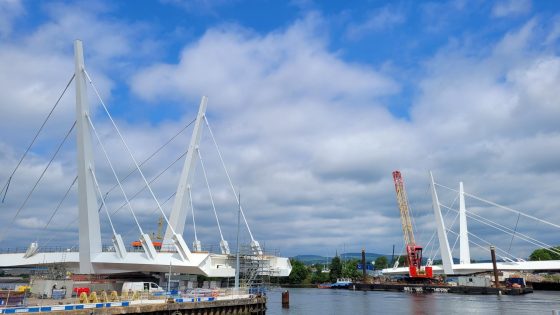 North section of £79.5M River Clyde opening road bridge arrives from ...