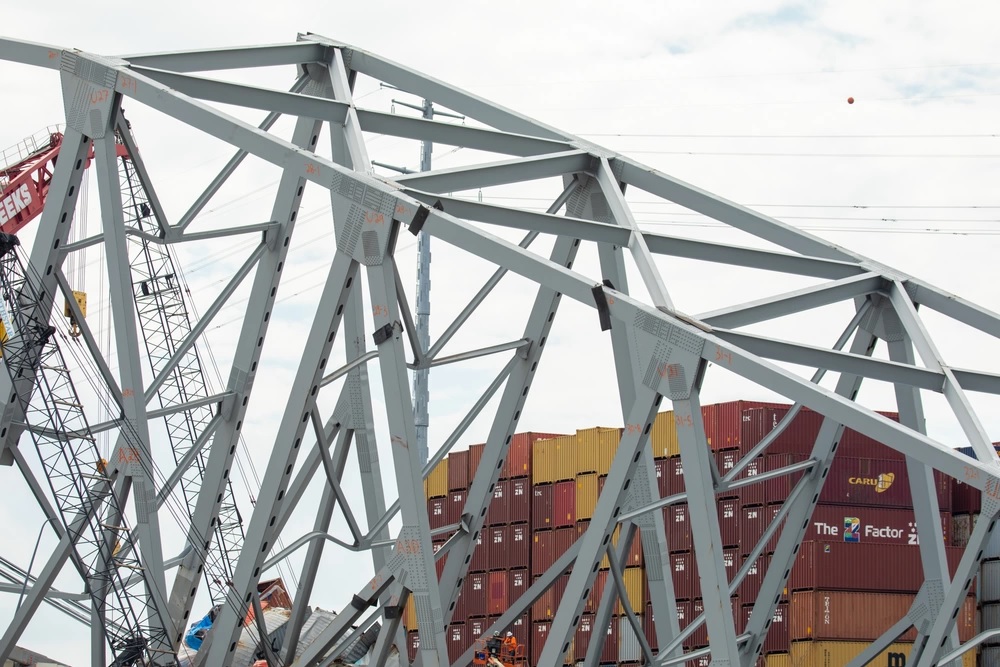 Baltimore bridge collapse | US Army uses explosives to remove bridge ...