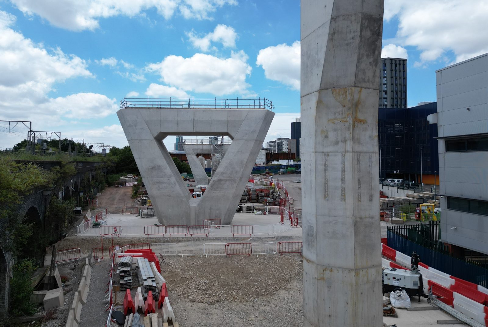 ‘Giant’ piers completed on HS2’s tallest Curzon approach bridge in ...