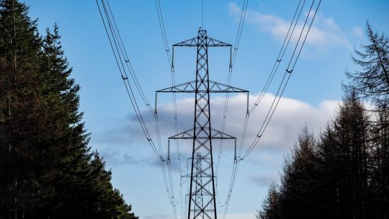 National Grid procuring for £1bn framework for overhead lines in both ...