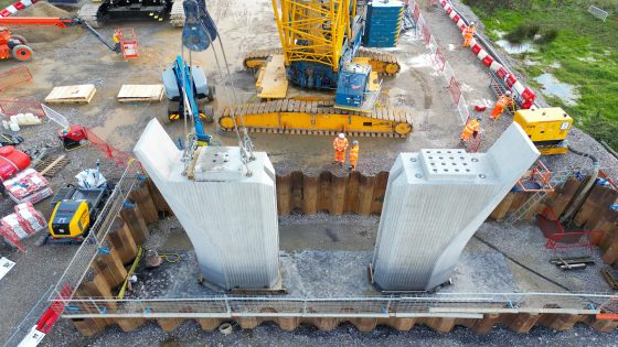 HS2 | Assembly of precast elements into 515m-long Edgcote viaduct ...