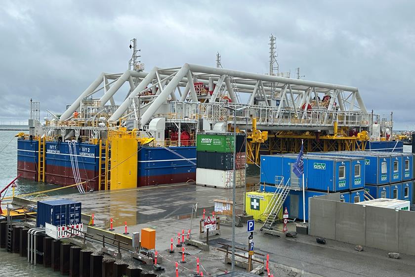 Fehmarnbelt | Specialised tunnel element immersion vessel arrives on ...