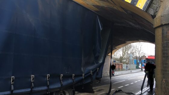 HGV bridge strikes led to over 100 days’ worth of rail delays last year ...