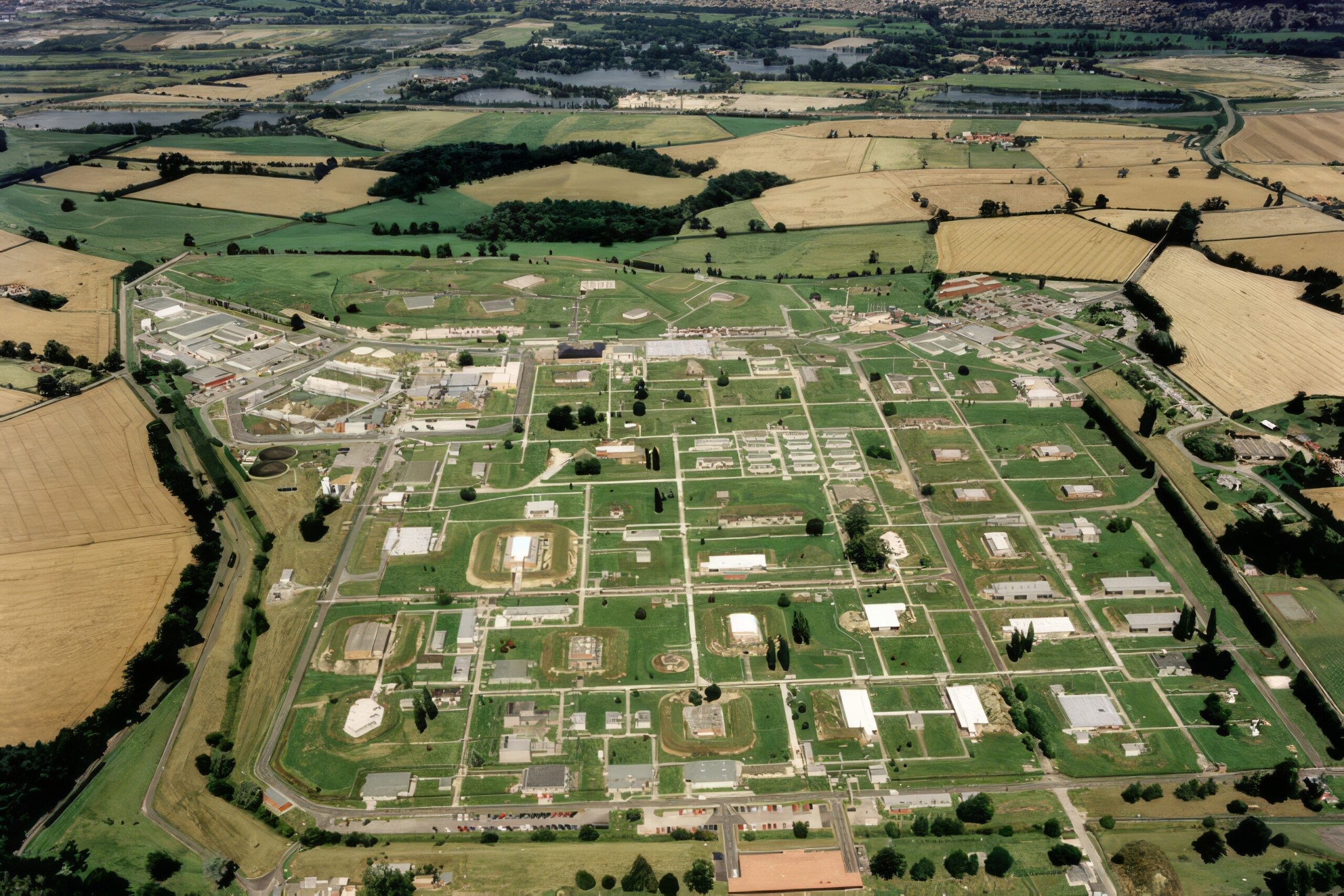 Civils firms sought to build multi-billion-pound nuclear weapons ...