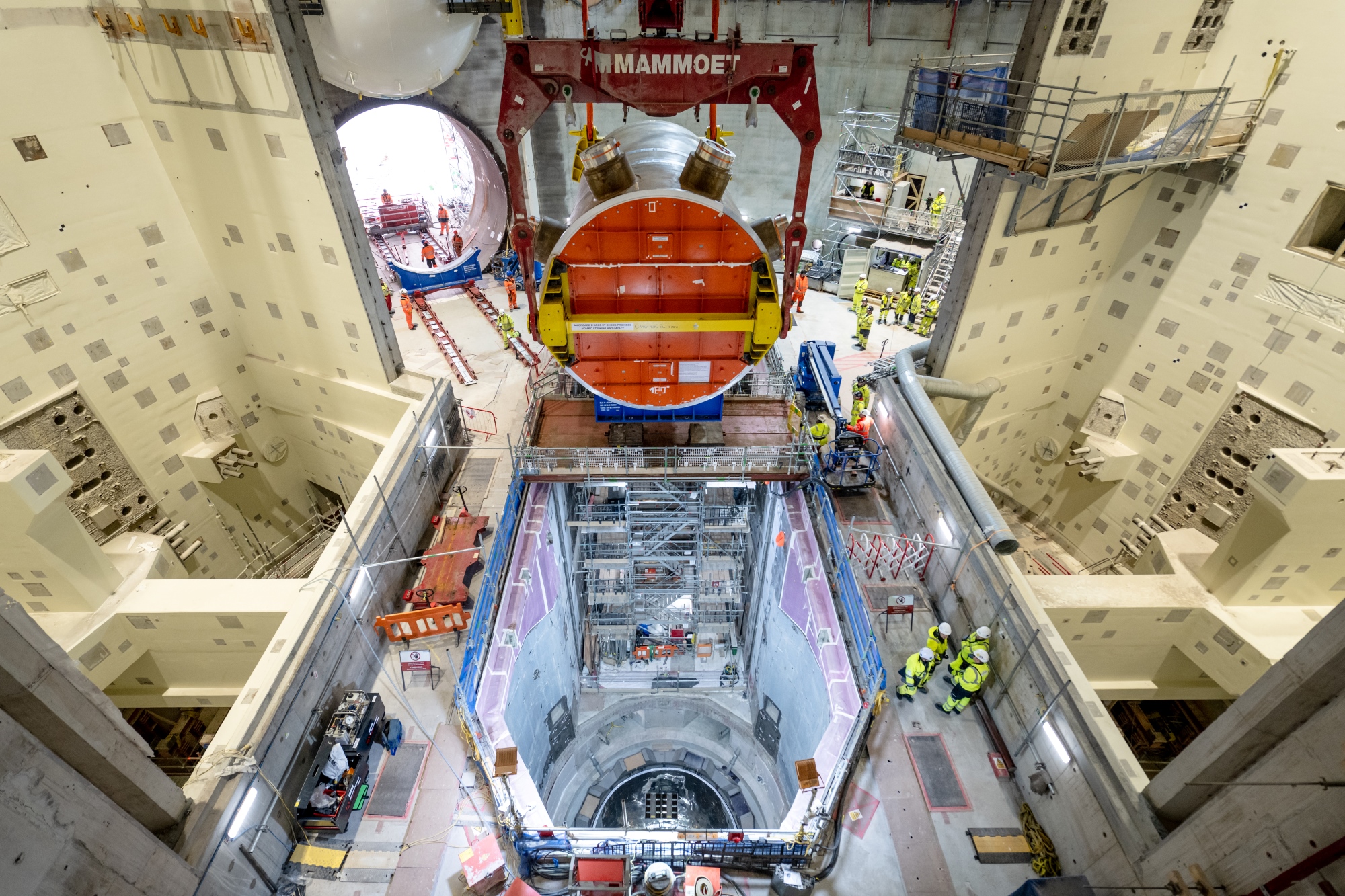 Watch: First 500t reactor pressure vessel installed at Hinkley Point C ...