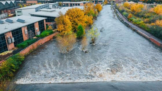Government pledges £2.65bn investment in UK flood defences over next ...