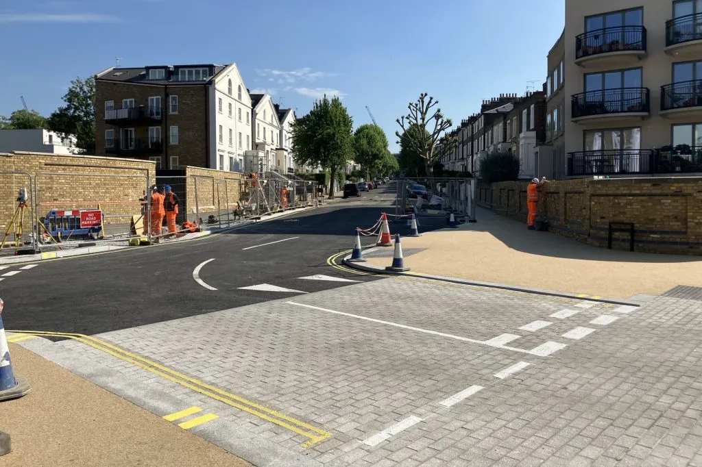 Camden roads reopen following Bam’s £30M rail bridge replacement | New ...