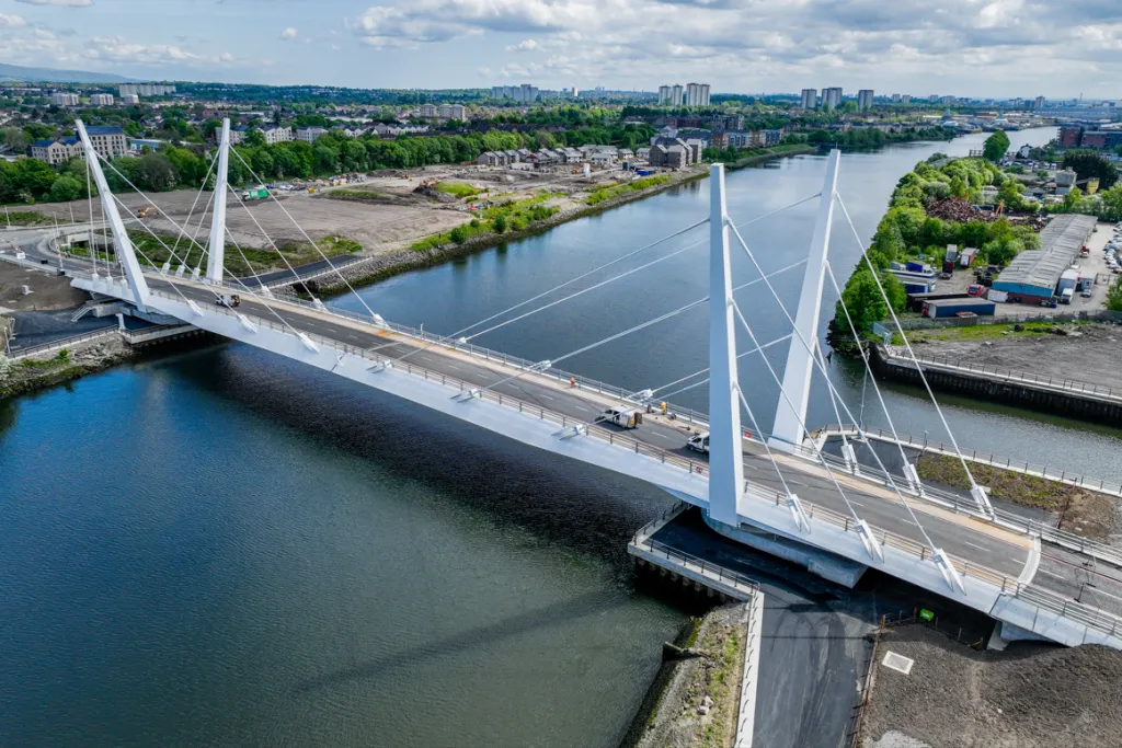 £117M twin-leaf opening road bridge across River Clyde opens to traffic ...