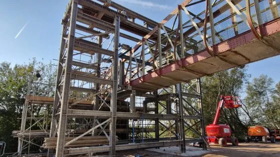 How bespoke propping and jacking lifted historic bridges for Bolton to ...