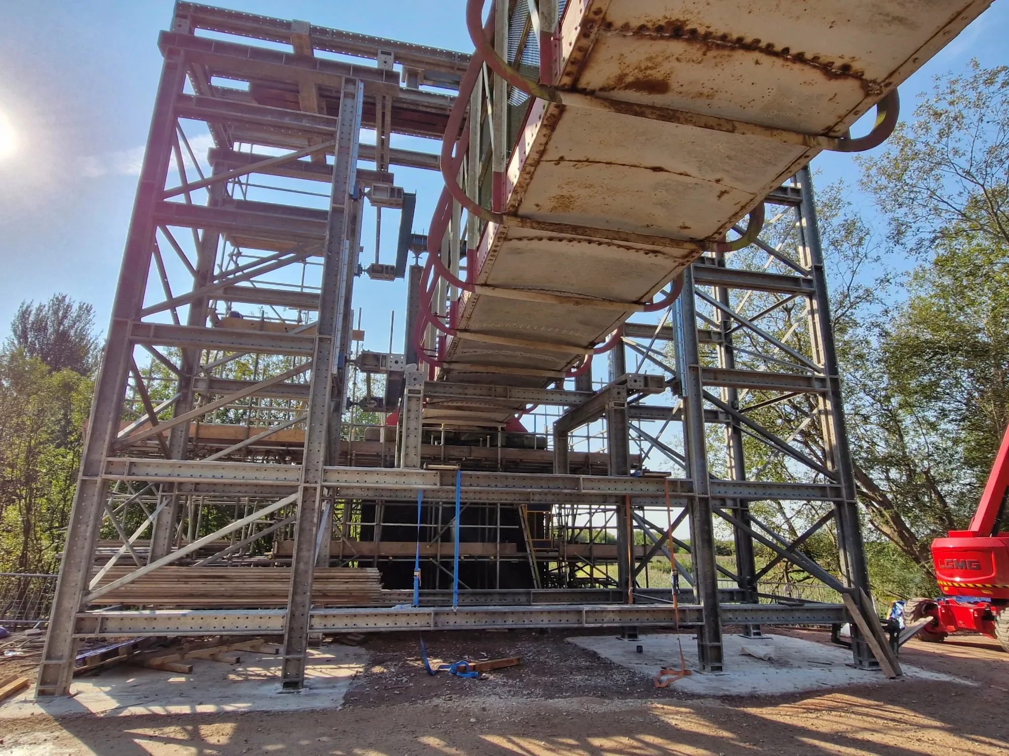 How bespoke propping and jacking lifted historic bridges for Bolton to ...