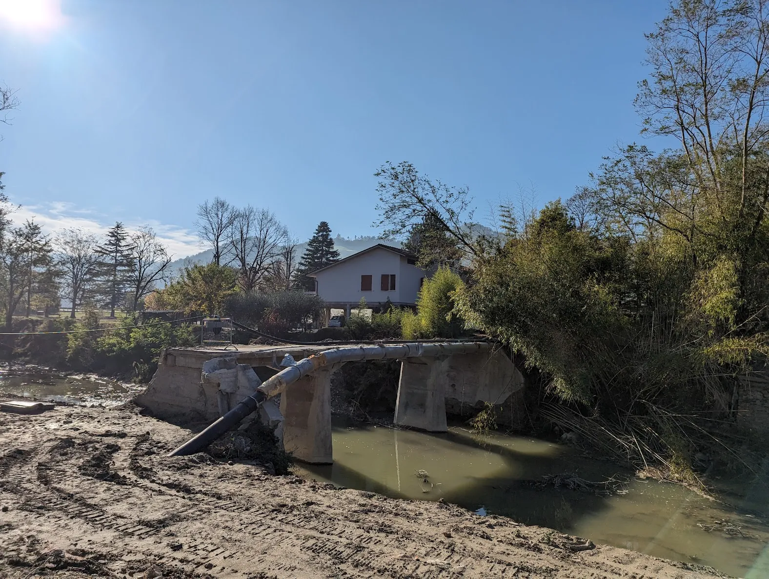 Augmenting bridge resilience through targeted design and maintenance ...