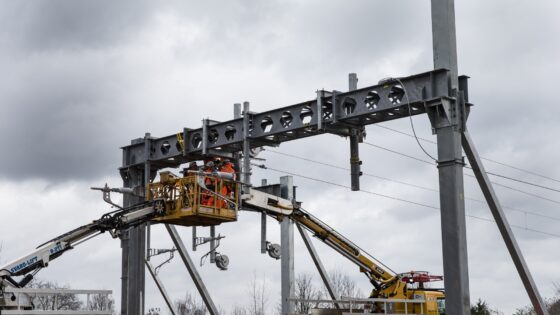 Network Rail starts hunt for OLE steelworks suppliers as value jumps to ...