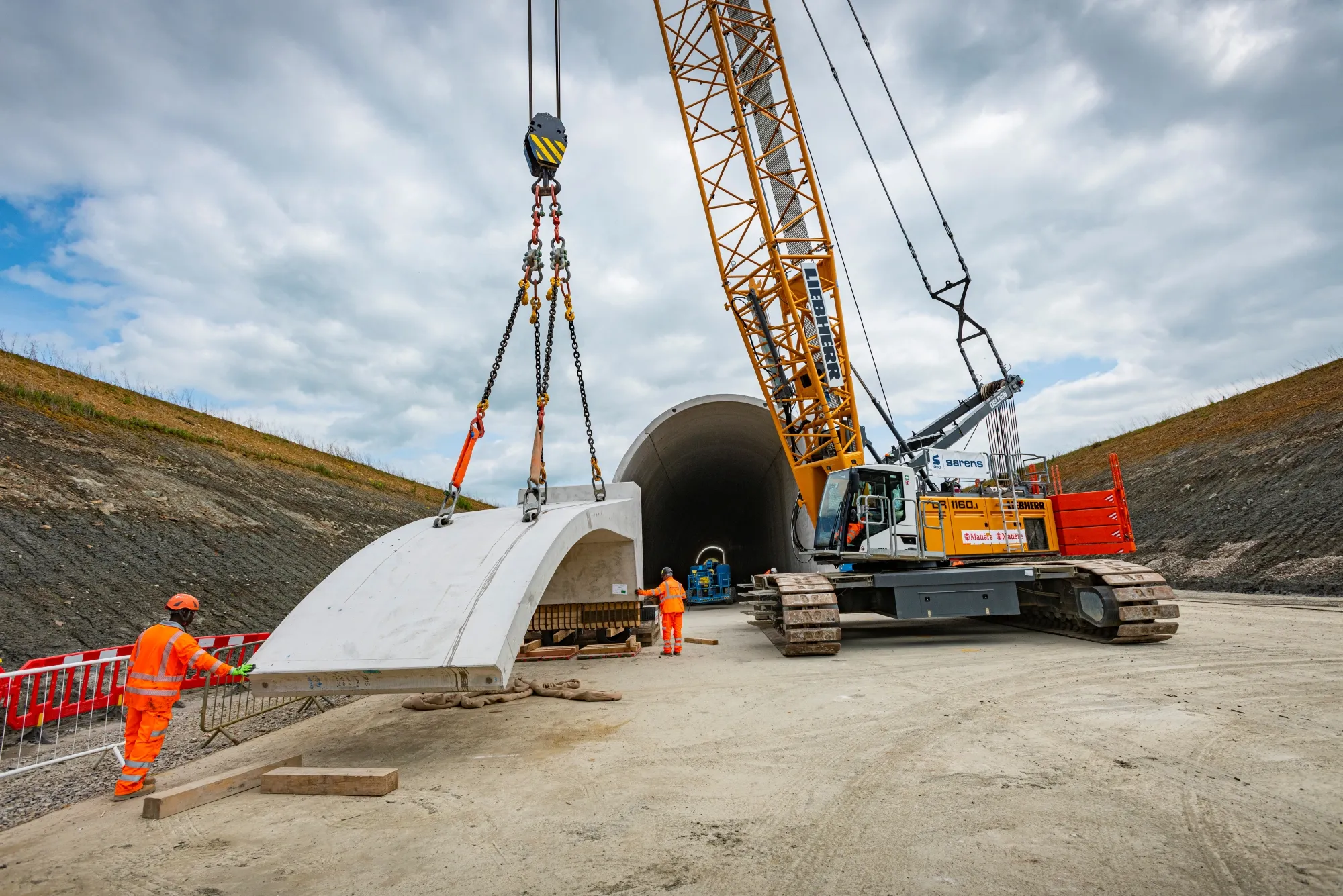 HS2 | Realignment of A361 over Chipping Warden green tunnel completed ...