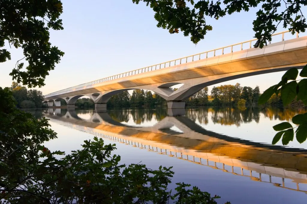 HS2 reports steady build progress through 2025 as leadership resets ...