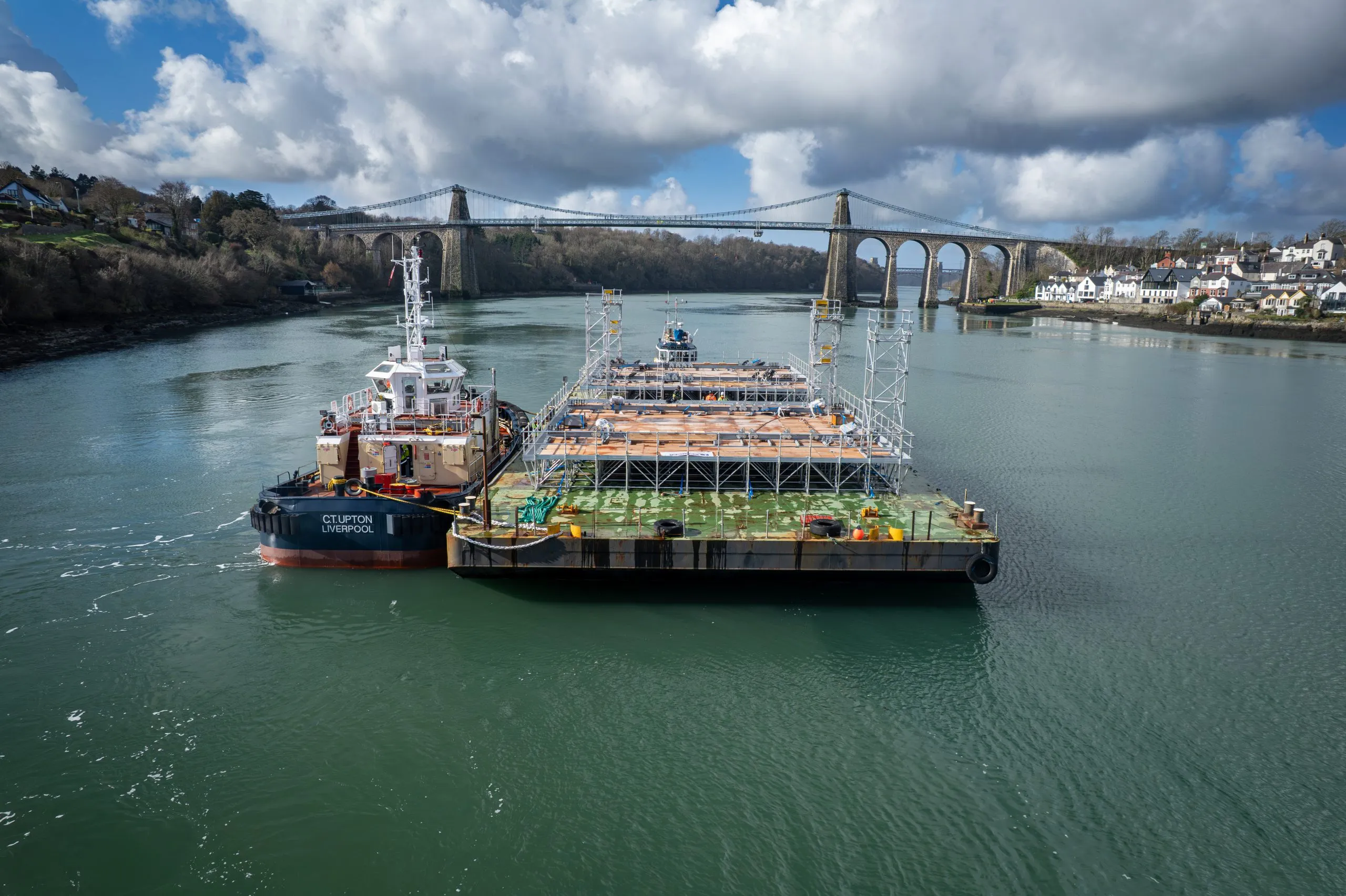 Smart solution minimises traffic disruption during Menai Suspension ...